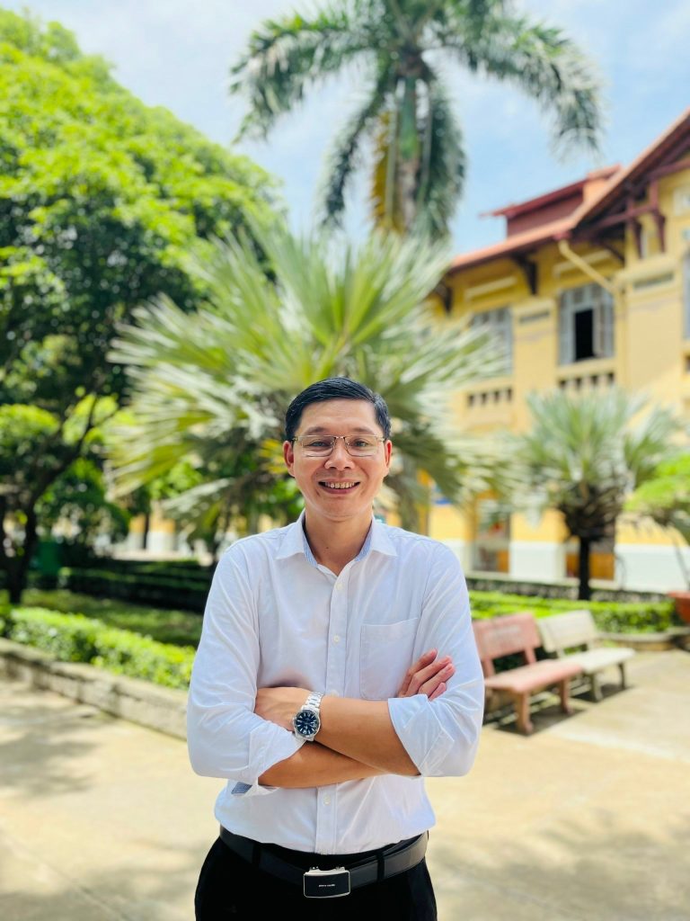 Đội ngũ ngành Ngữ văn – Khoa Khoa học Xã hội và Nghệ thuật – Trường Đại ...